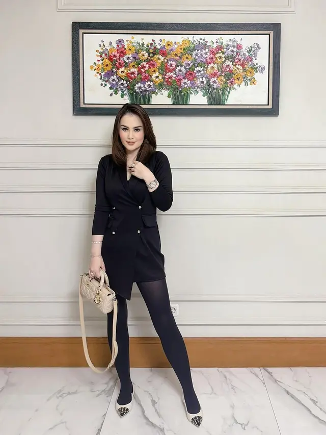 7 Potret Jennifer Dunn yang Makin Langsing, Disebut Miliki Body Goals ...