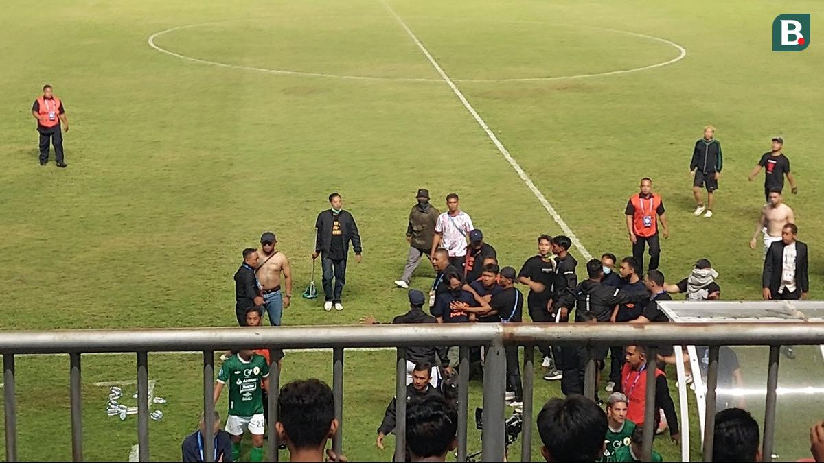 Tanggapi Suporter Turun ke Lapangan, Pelatih PSS: Ini Bukan Contoh ...