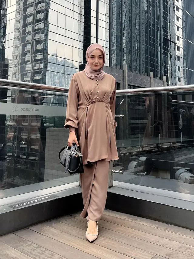 Romantika Selebgram Antik Arifani Membesarkan Anak Ke-3, Ruam di Pinggang Si Kecil Bikin Waswas ...