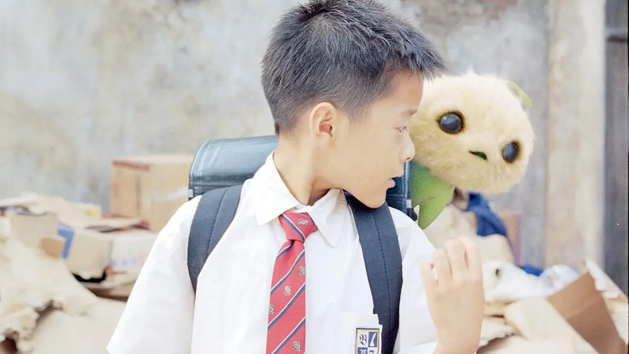 Sinopsis Film CJ7 Kisah Persahabatan Anak Stephen Chow dengan Alien ...