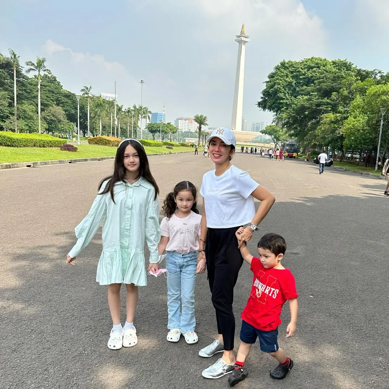 Potret Shakeela Eleanor Putri Ussy dan Andhika, Disebut Anak Artis ...
