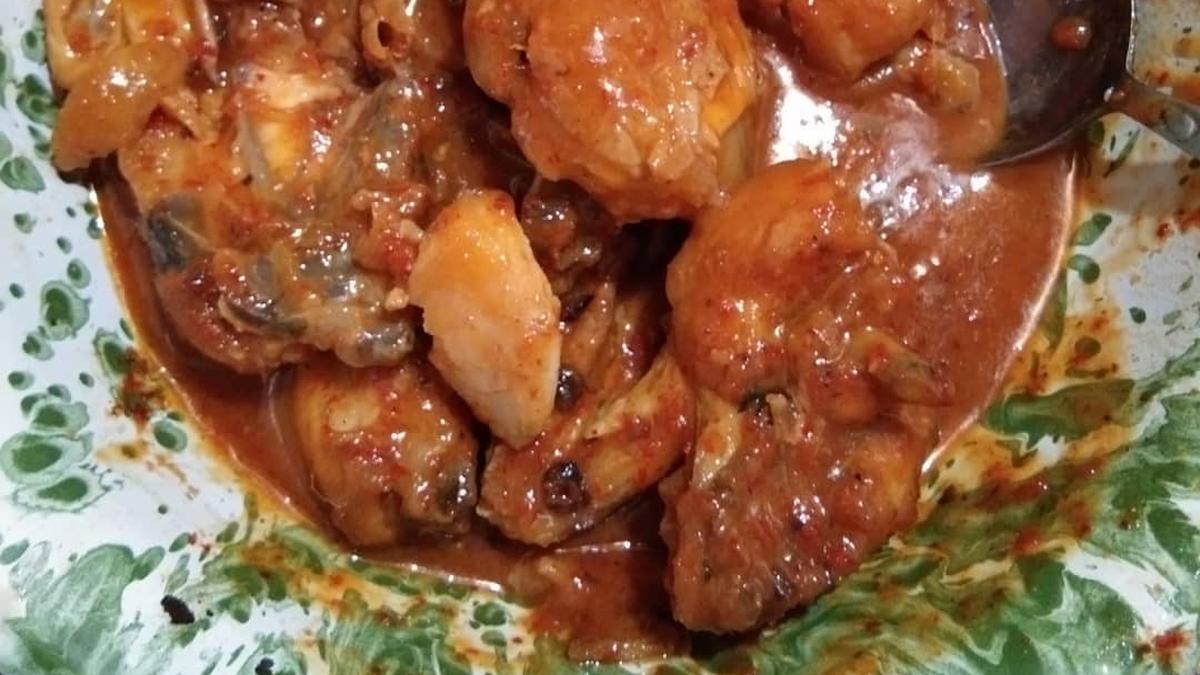 Resep Ayam Bumbu Rujak yang Bikin Mata Melek