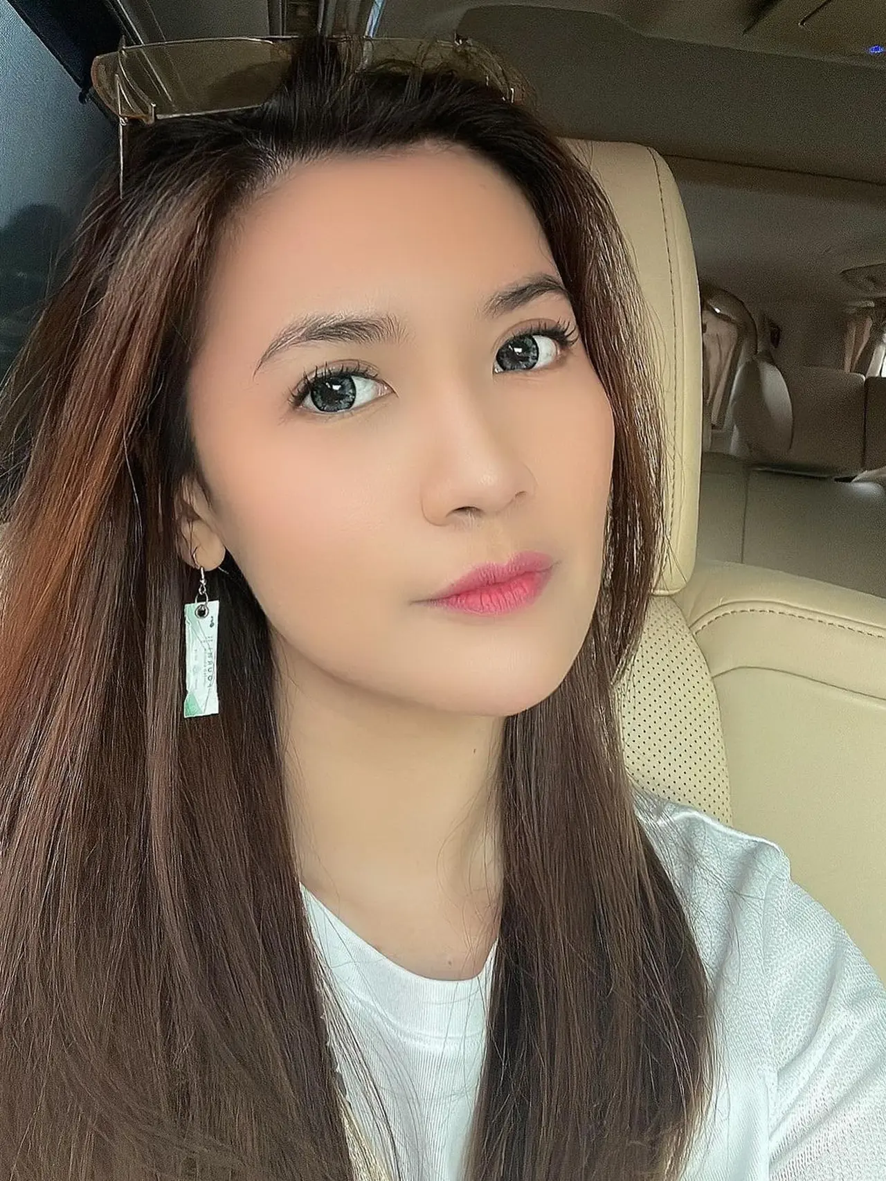 10 Potret Teranyar Asty Ananta, Wajahnya Tirus Mirip Bintang K-Pop