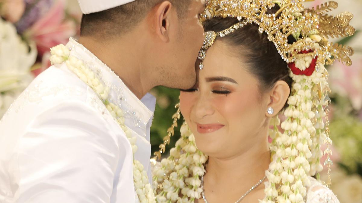 Shireen Sungkar Bahagia Ryana Dea dan Puadin Redi Menikah