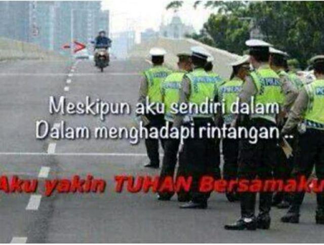 15 Meme Tingkah Polisi saat Tegakkan Aturan Lalin, Kocak Banget ...