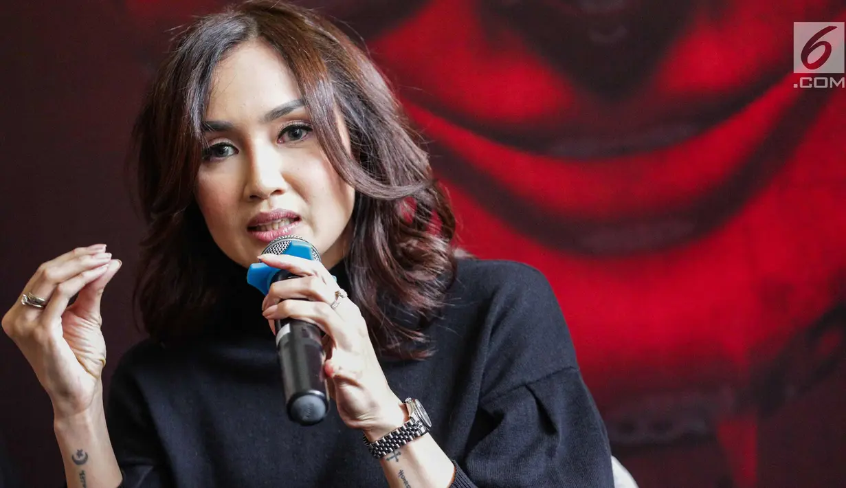 FOTO: Deretan Gaya Pemeran Film Horor Sabrina - Foto Liputan6.com