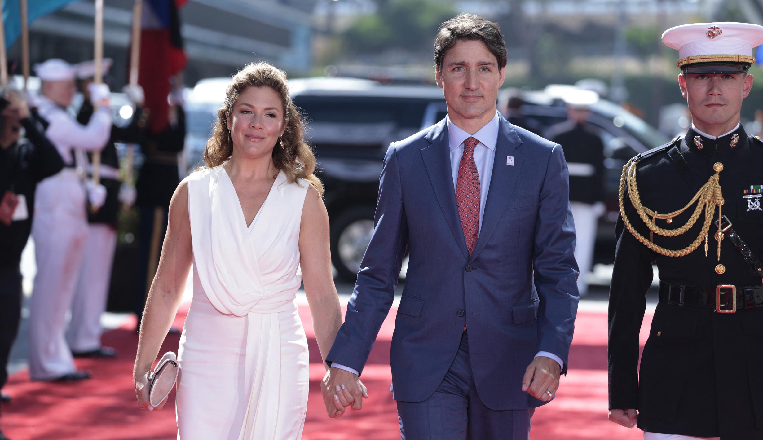 Cerai Setelah 18 Tahun Menikah, Ini Potret Kenangan PM Kanada Justin ...