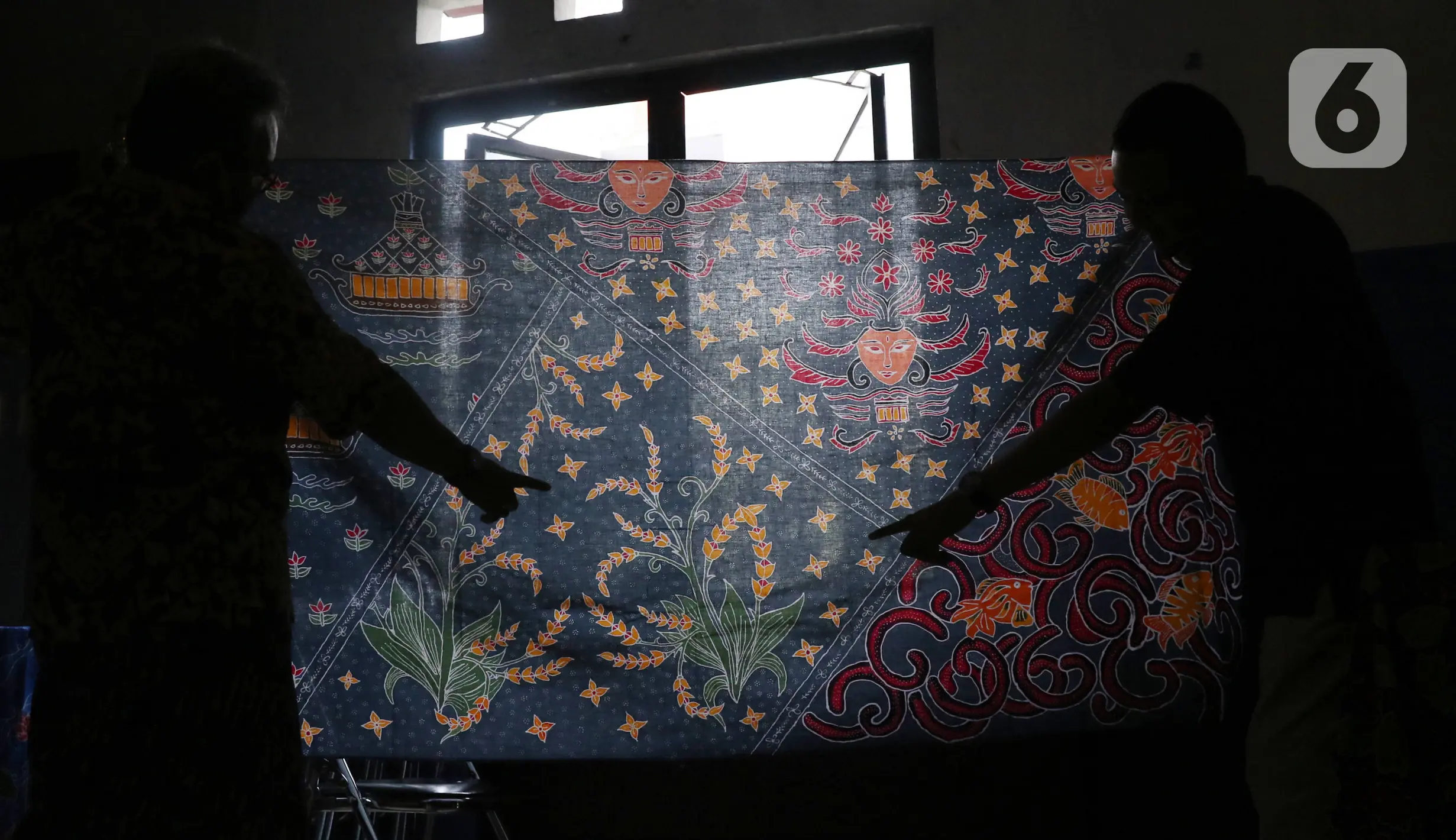 FOTO: Mengintip Proses Pembuatan Batik Tulis Bermotif Khas Tangerang ...