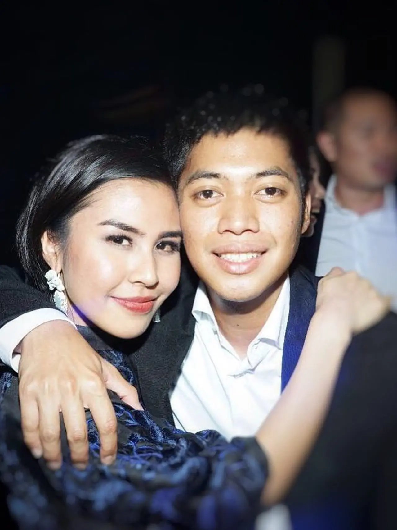 Kenang Mendiang Istri, Rasyid Rajasa Pajang Baju Pernikahan di Rumah ...