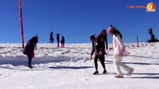 VIDEO: Menikmati Salju di Puncak Gunung Hermon - News Liputan6.com