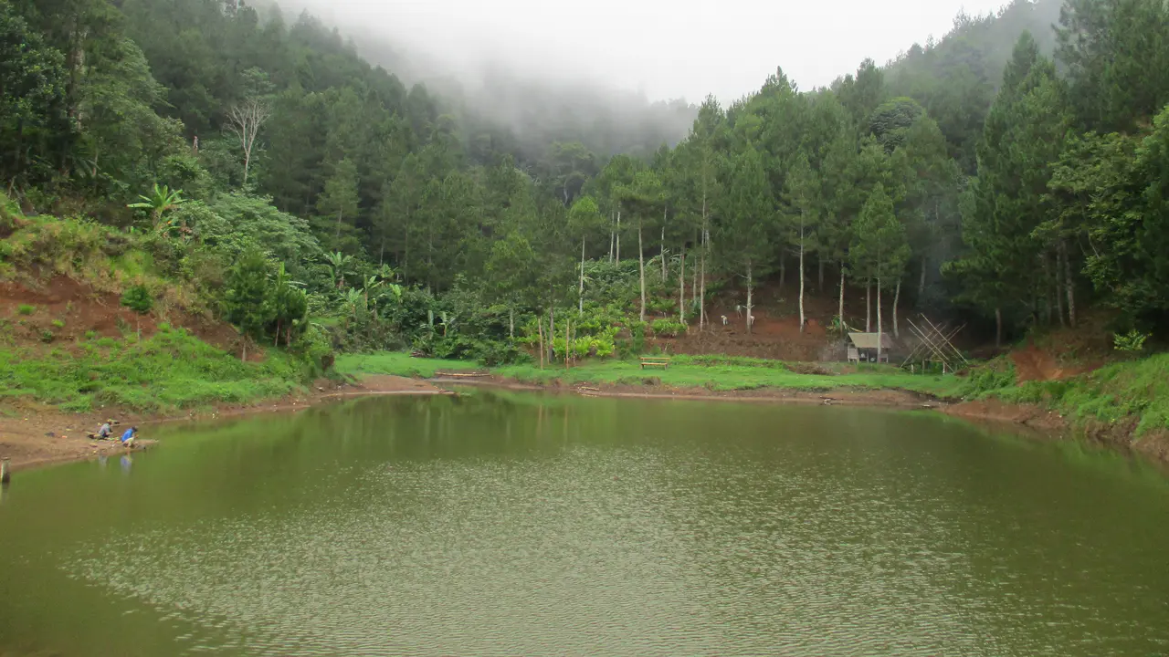 15 Wisata Kuningan Jawa Barat Terpopuler, Pesona Alam yang Memikat ...