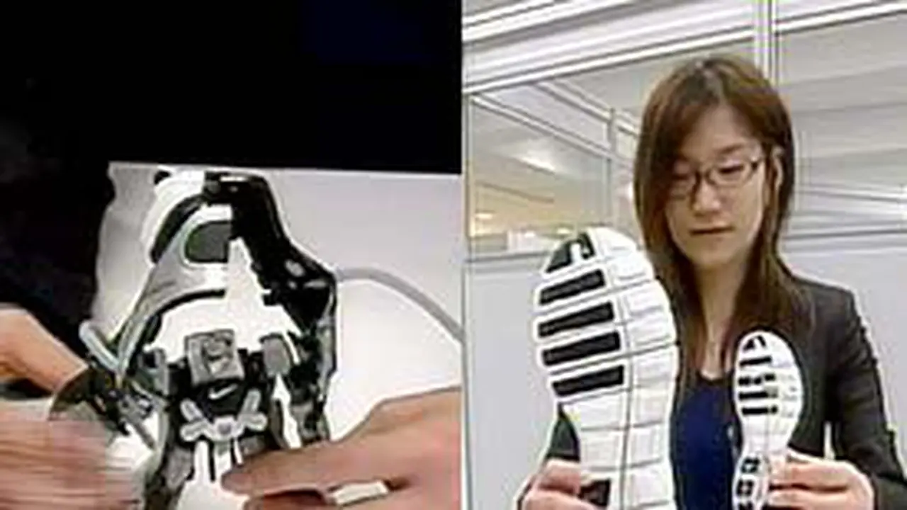 Bila Sepatu Olahraga Berubah Jadi Robot - Global Liputan6.com