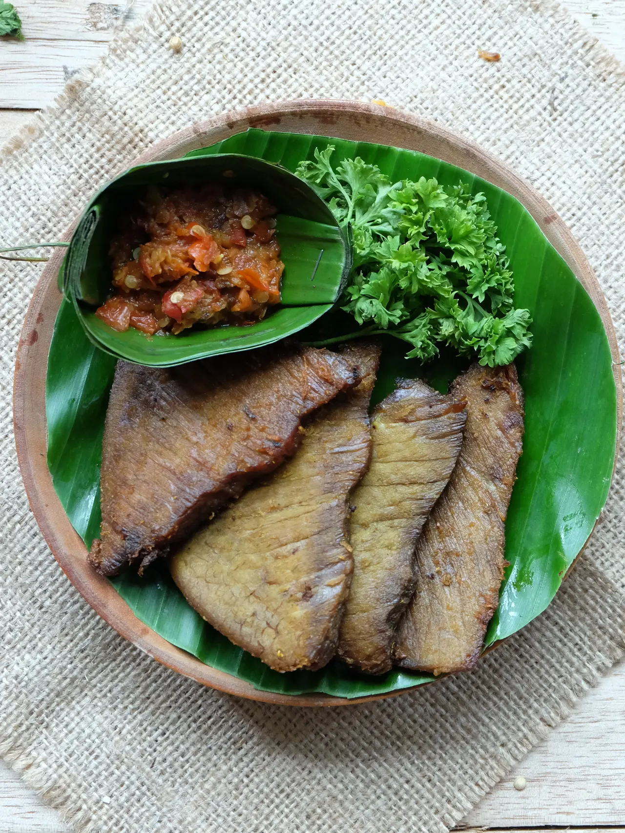 Mengenal Gepuk Ny Ong, Makanan Legend Jadi Oleh-Oleh Khas Bandung ...