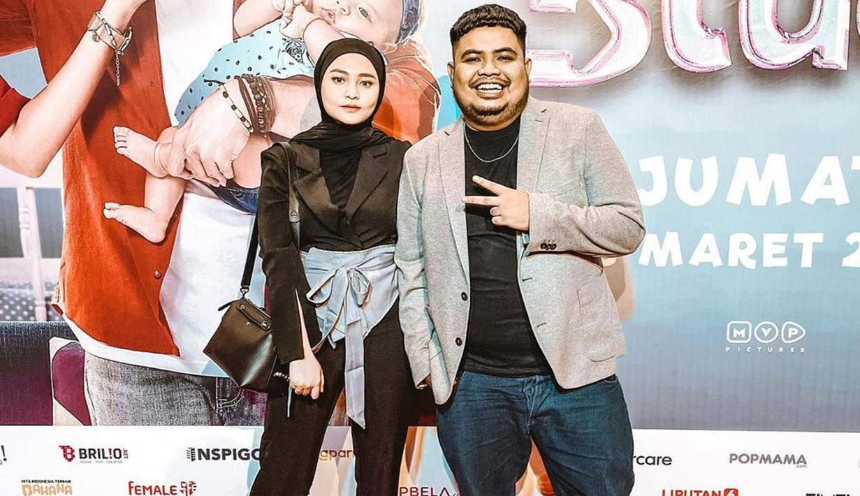 Momen Mesra Rigen dan Istri yang Jarang Tersorot, Bahagia dengan Dua ...