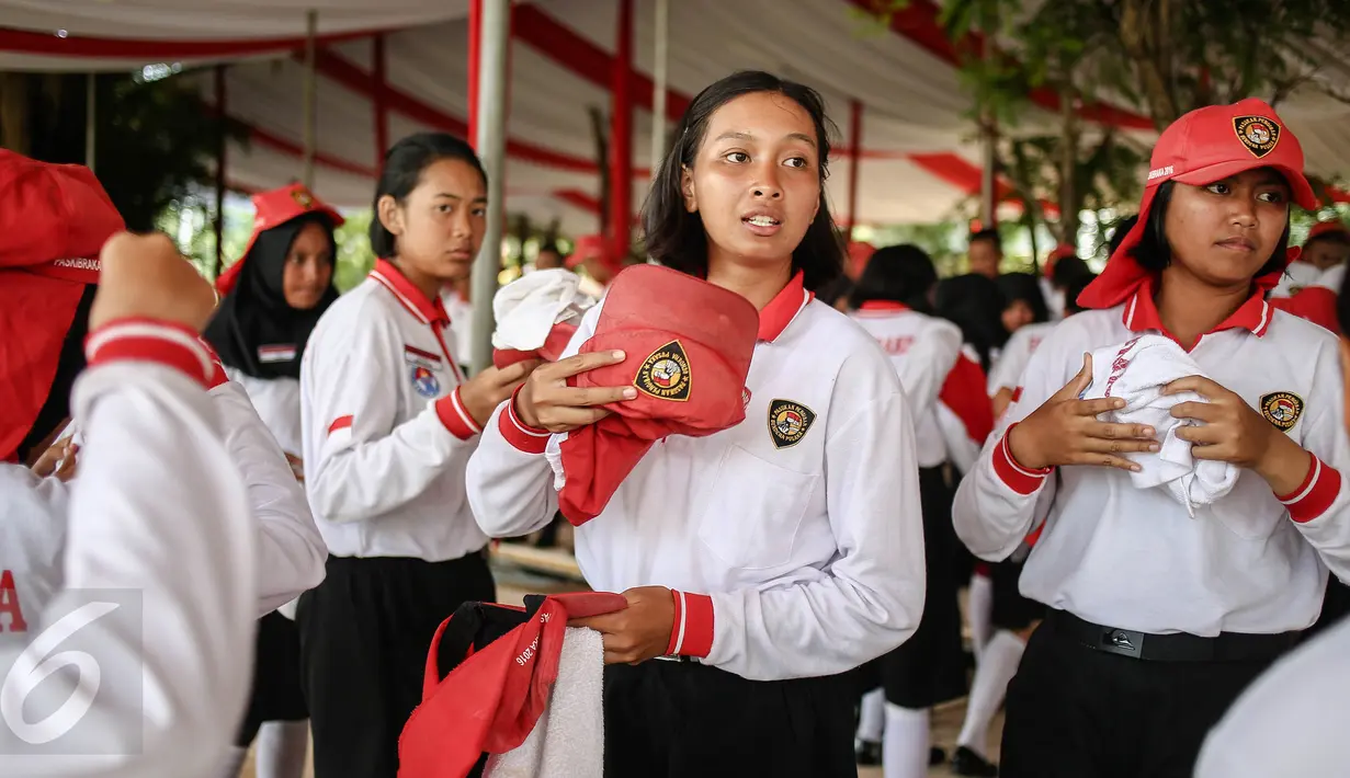 Jelang Latihan di Istana Merdeka, Begini Ragam Ekspresi Anggota Paskibraka 2016 - Foto Liputan6.com