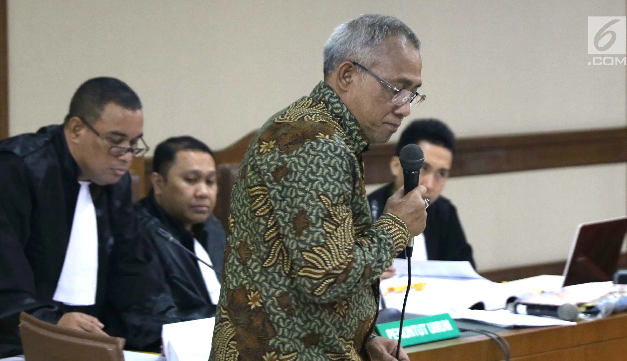 FOTO: Kabiro Hukum KPU Jadi Saksi Sidang Hoaks 7 Kontainer Surat Suara ...