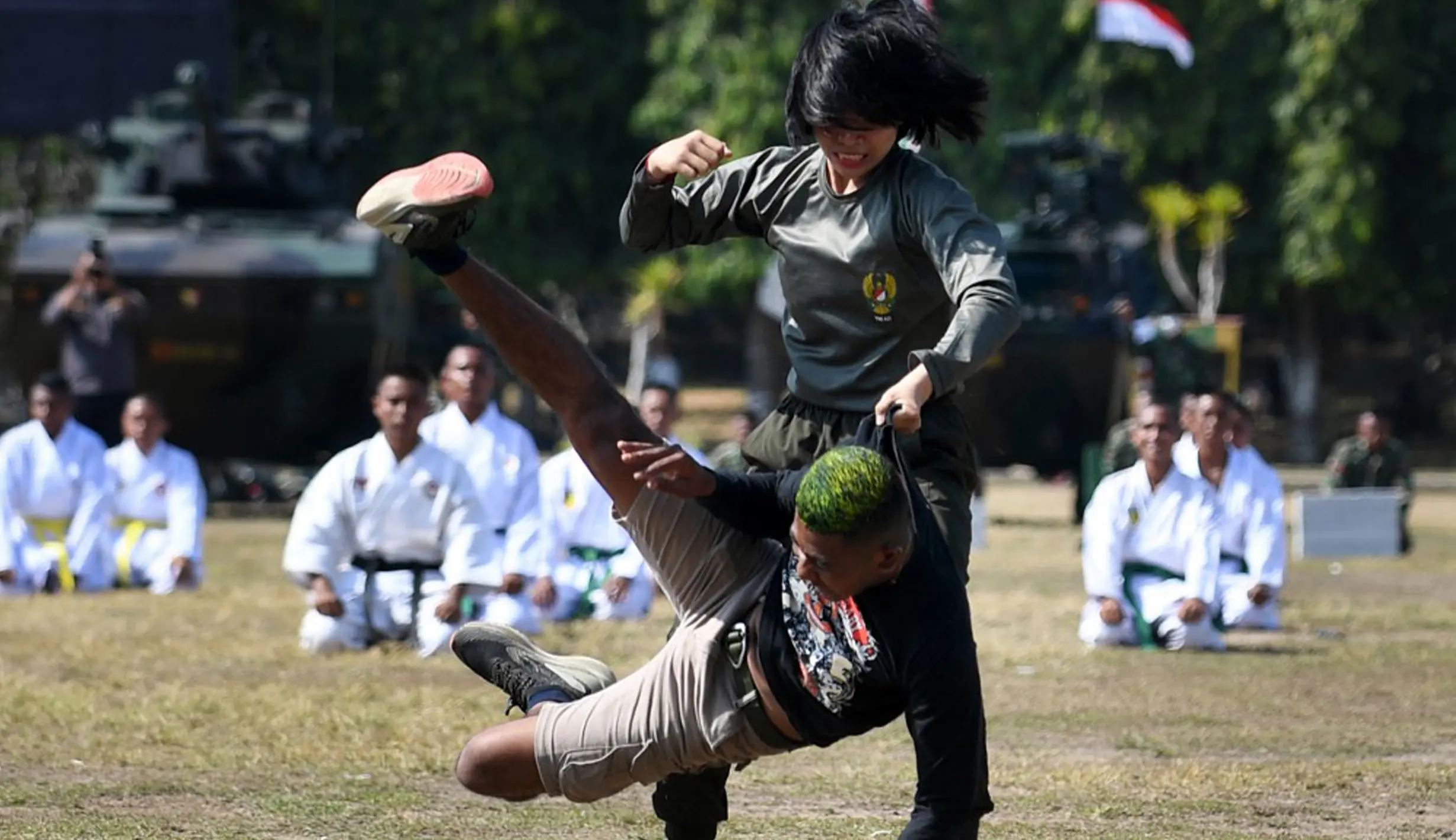 Atraksi Bela Diri Militer Meriahkan HUT ke-78 TNI di Bali - Foto Liputan6.com