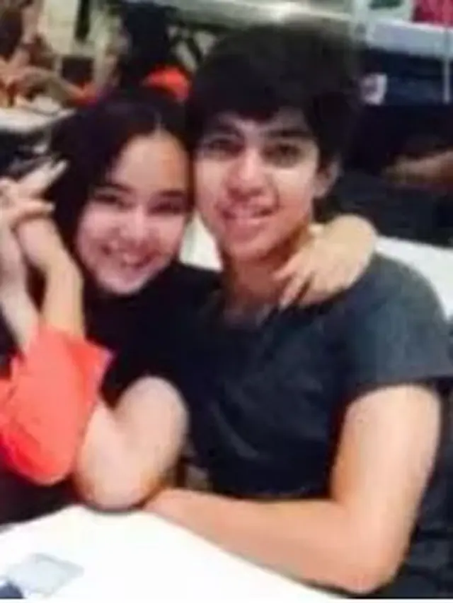Sempat Pacaran, Ini 6 Potret Lawas El Rumi dan Amanda Manopo yang Mesra - Hot Liputan6.com