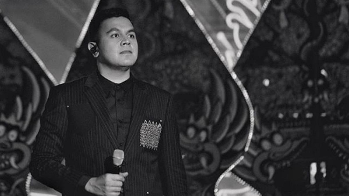 Tulus Siap Guncang Makasar dengan Pesonanya