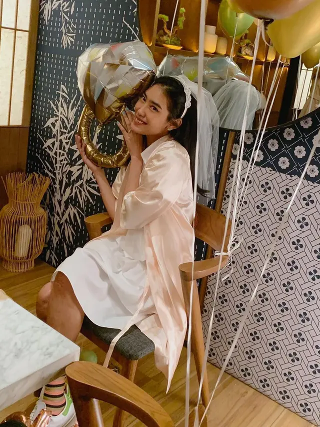 6 Momen Kejutan Bridal Shower Artis Alika Islamadina, Seru Banget - Hot ...