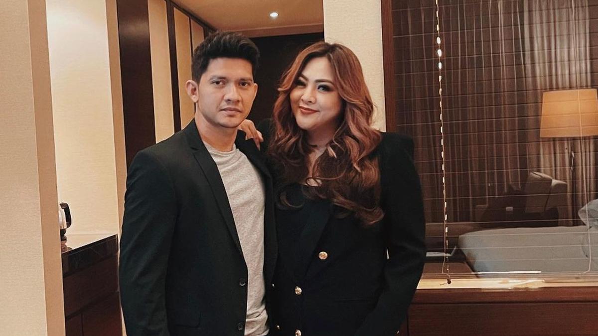 Audy Item Bagikan Sederet Foto Jadul Bareng Suami, Gaya Alay Iko Uwais jadi Sorotan ...