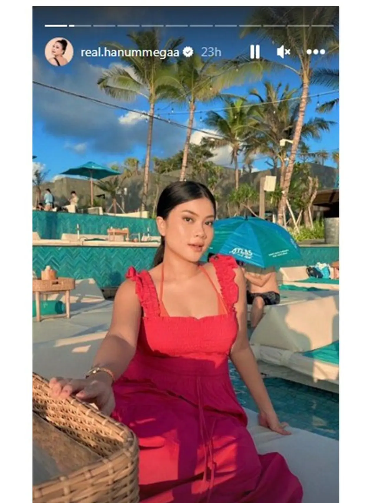 7 Potret Hanum Mega saat Lakukan Babymoon Sendiri di Bali, Curi ...