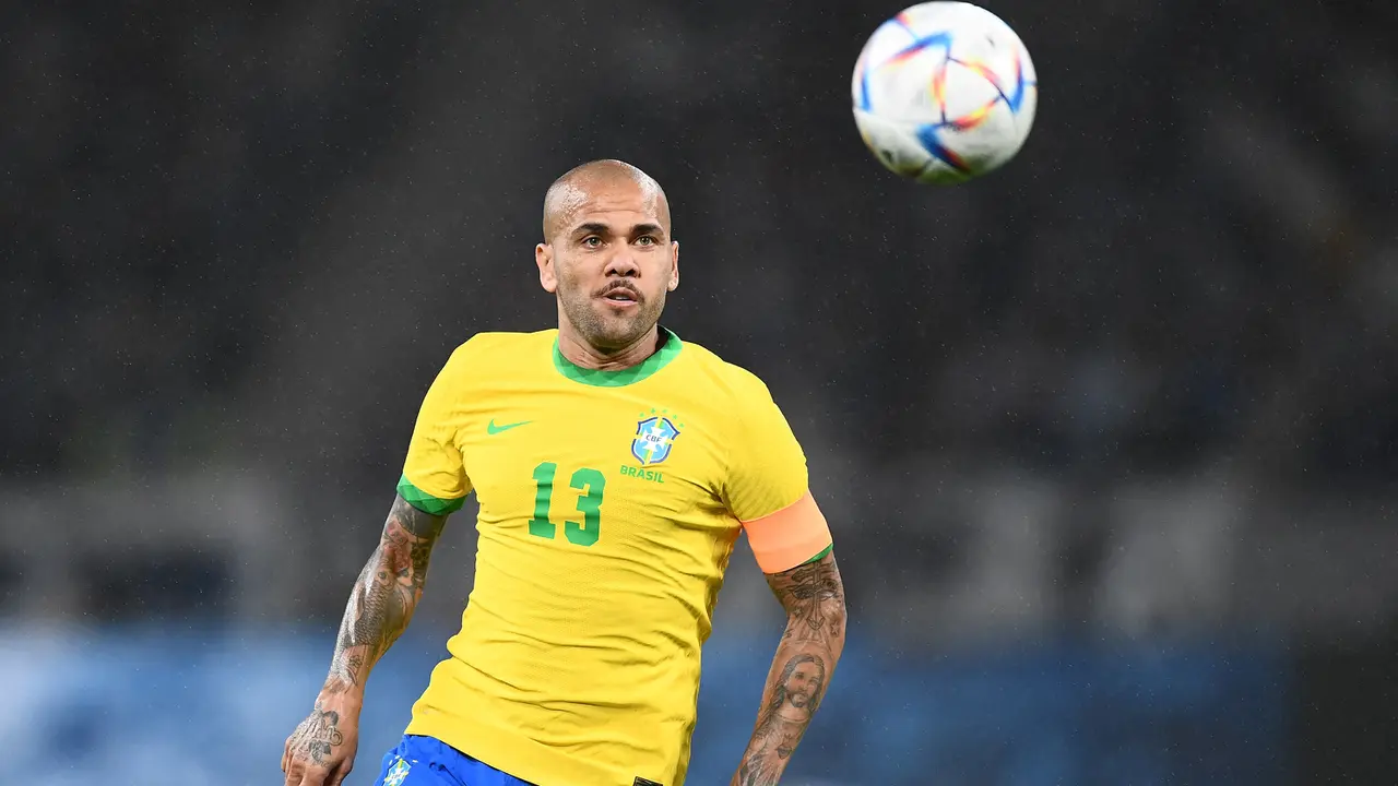 Diduga Melakukan Pelecehan Seksual, Dani Alves Ditangkap Polisi Barcelona - Spanyol Bola.com