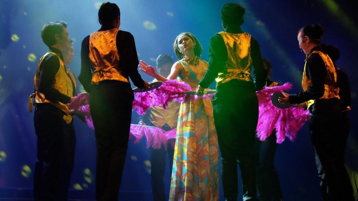 Pengertian Seni Teater, Ciri-Ciri, Unsur, dan Jenisnya dalam Panggung ...