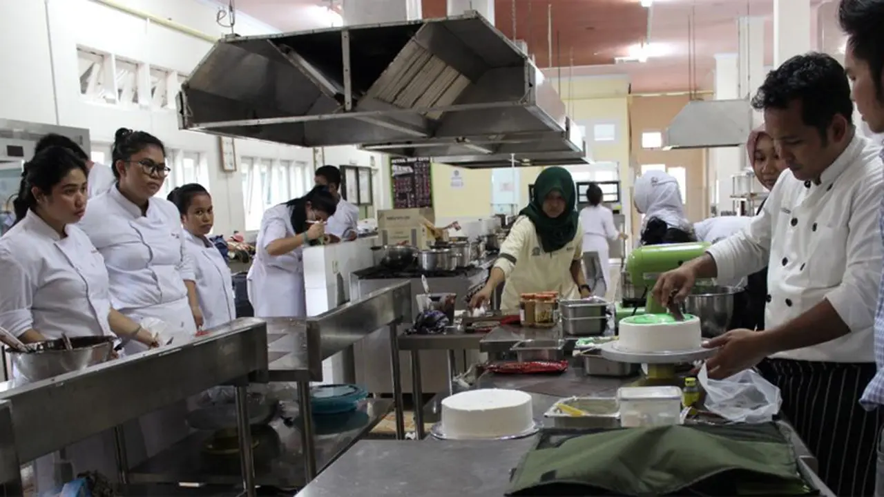 Jurusan SMK Apa Saja? Ini 20 Jurusan yang Punya Prospek Kerja Menarik - Hot Liputan6.com