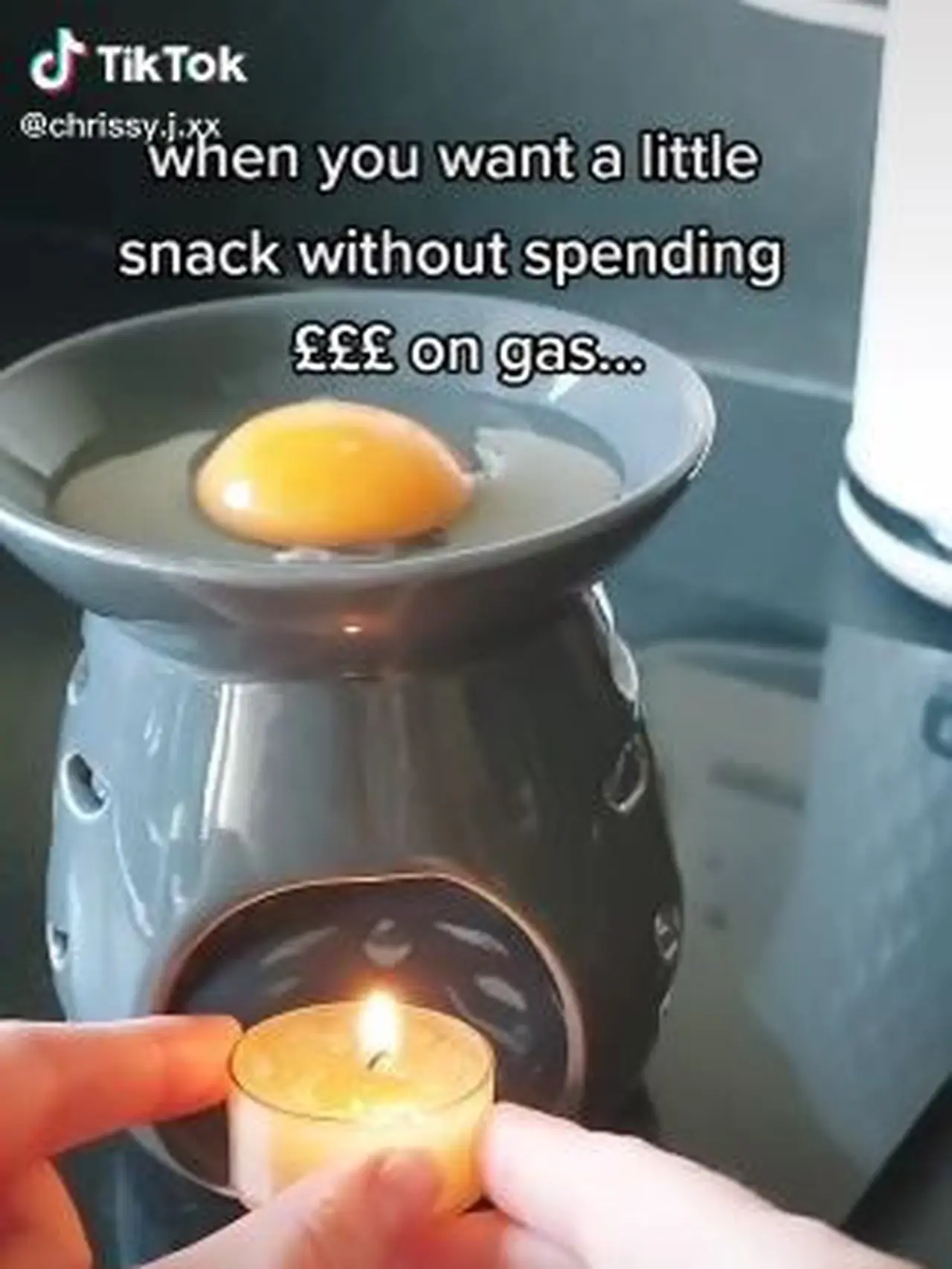 7 Cara Nyeleneh Orang Masak Telur, Ada yang Ngirit Banget - Hot Liputan6.com