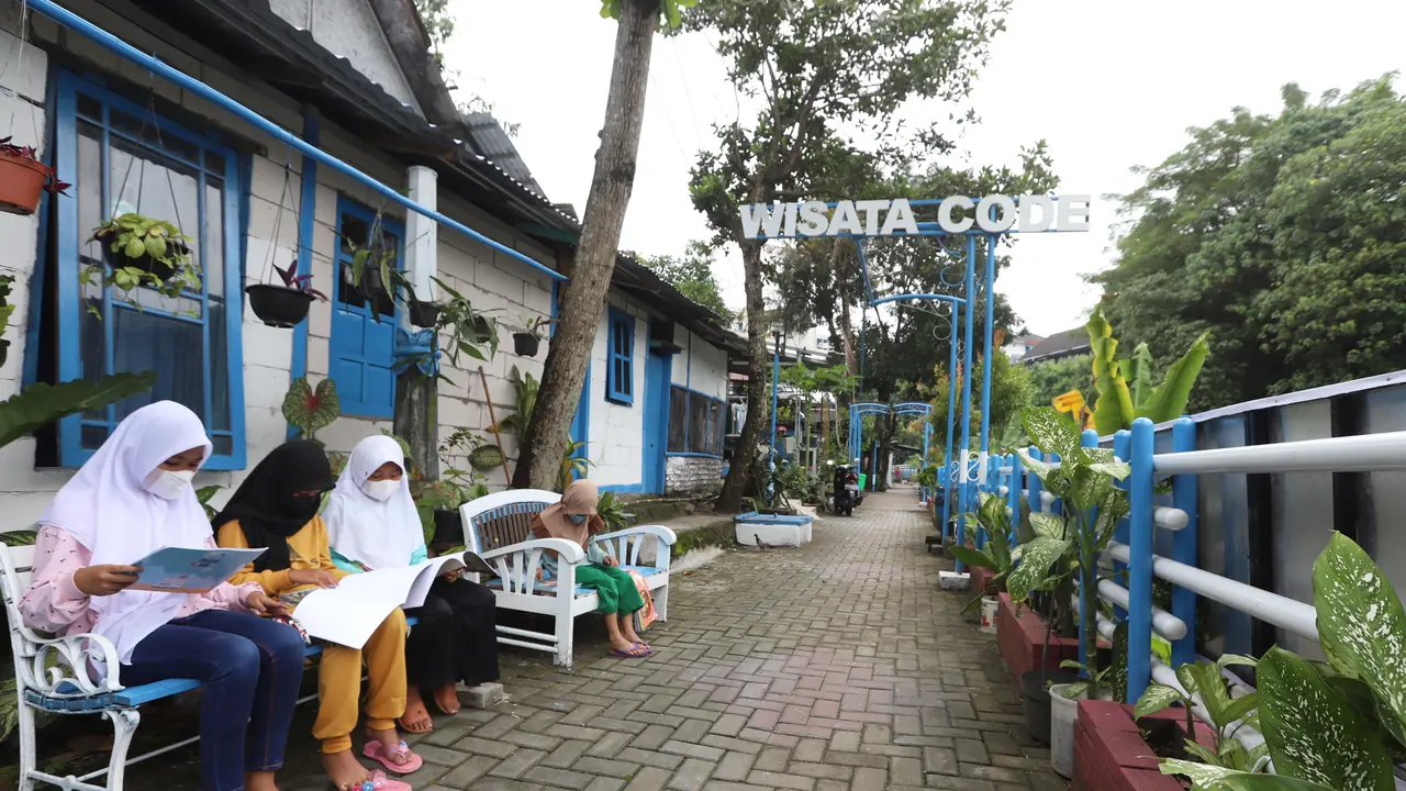 Destinasi Wisata Pinggir Kali Code di Yogyakarta yang Sejuk dan Menenangkan