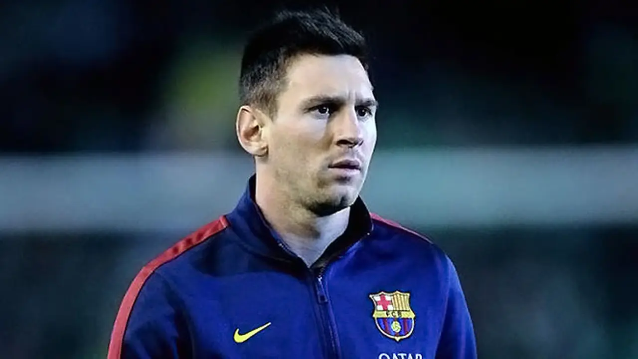 [VIDEO] Perjalanan Hidup dan Karier Seorang Lionel Messi - Bola ...
