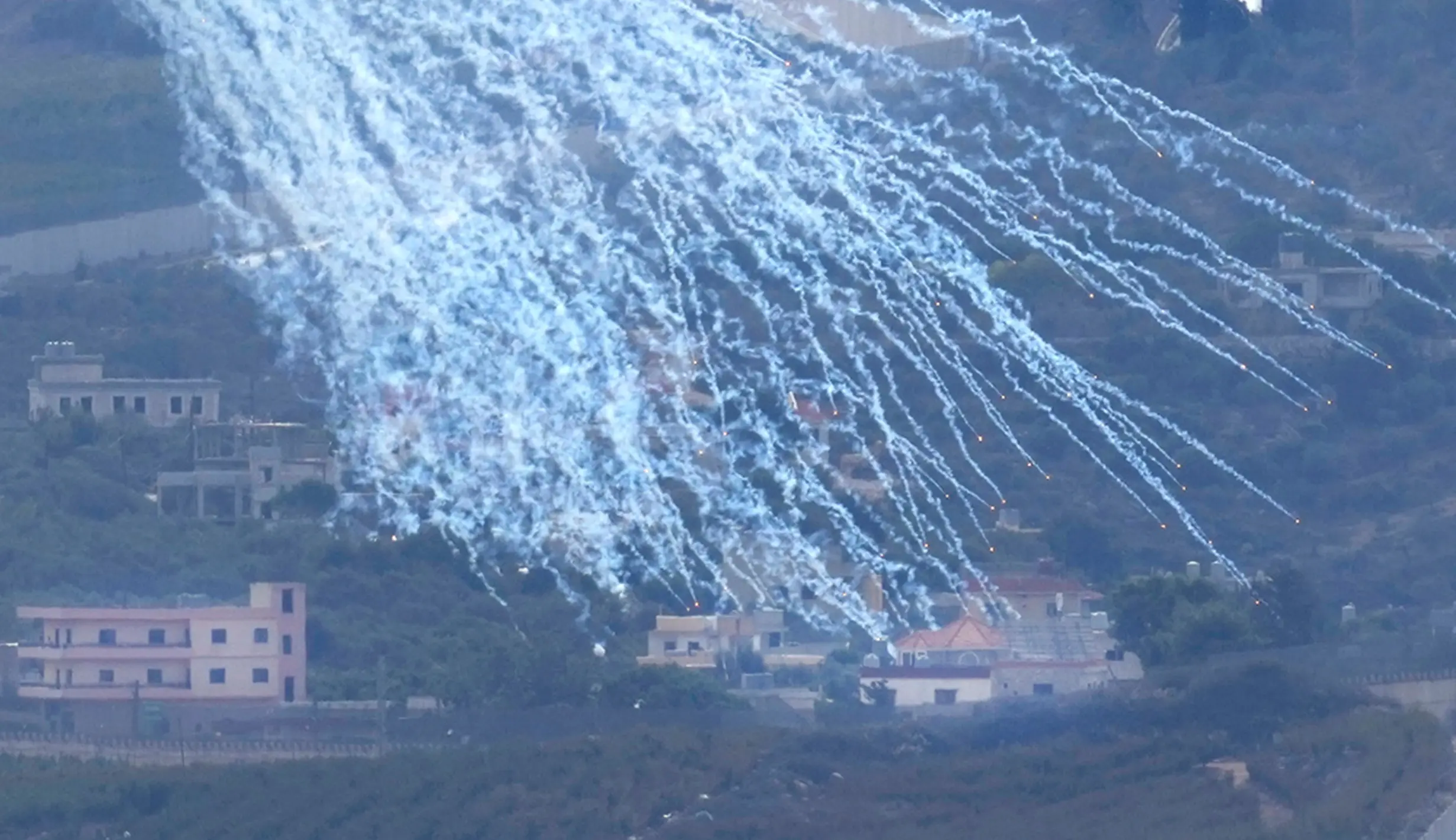 Israel Serang Perbatasan Lebanon Pakai Bom Fosfor Putih - Foto Liputan6.com