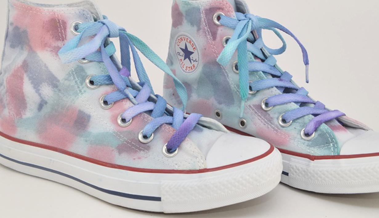 DIY Sepatu Warna-Warni Keren - Photo Fimela.com
