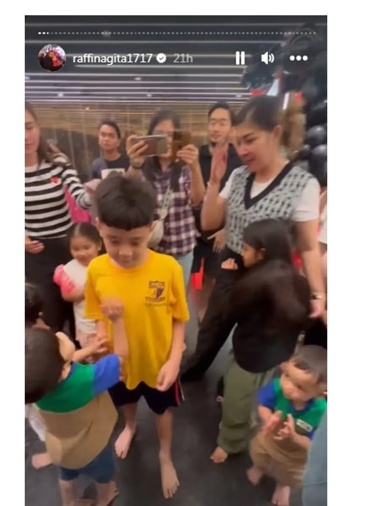 8 Momen Perayaan Ulang Tahun Rafathar Malik Ahmad, Digelar di Garasi ...