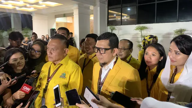 Golkar Daftarkan Bacaleg ke KPU Last Minute, Menteri dari Golkar Tak Nyaleg - News Liputan6.com