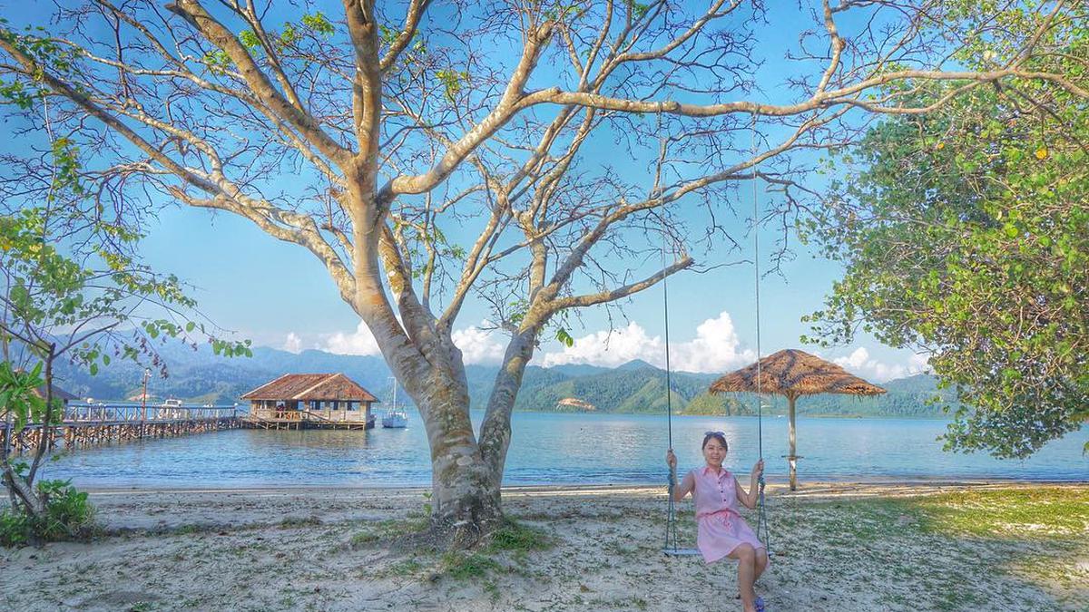 Pulau Cubadak, Digoda Pesona Tanah Minang - Lifestyle Fimela.com