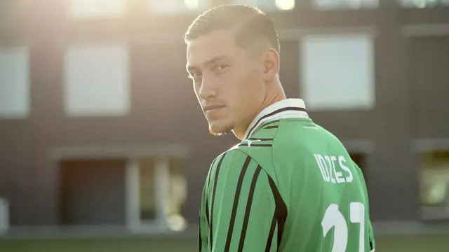 Stok Bek Tengah Sassuolo Melimpah, Fabio Grosso Mainkan Jay Idzes di ...