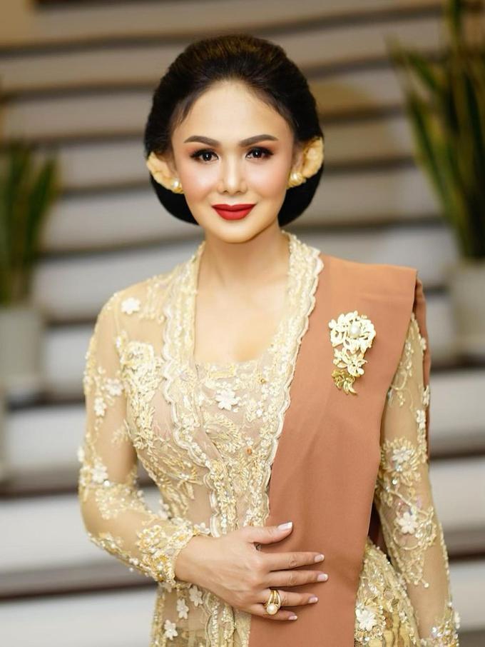 Yuni Shara Umur Foto Yuni Shara Waktu Muda Umur 50 Tahun Masih