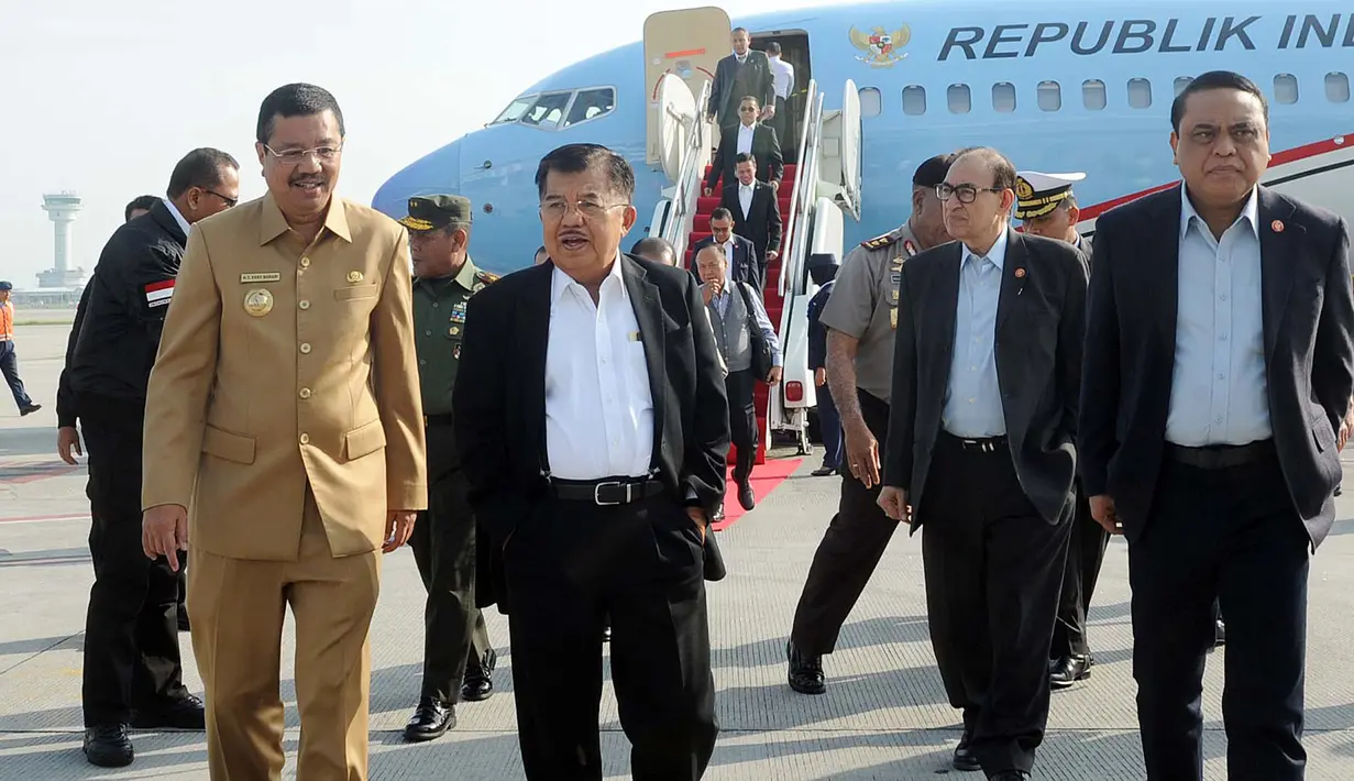 FOTO: Terbang ke Afghanistan, Wapres Jusuf Kalla Bawa Misi Perdamaian ...