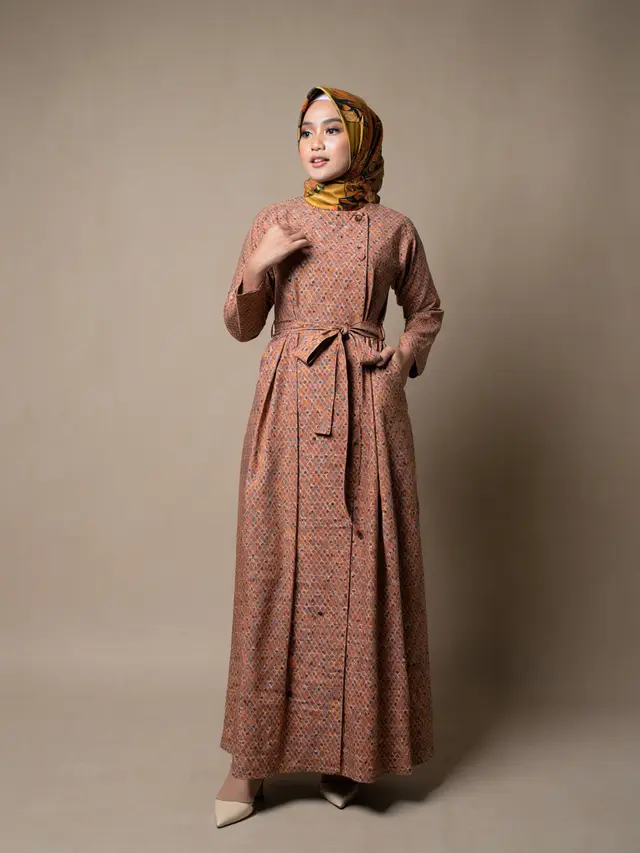 10 Model Gamis Batik Wanita yang Cocok untuk Hijabers di 2025, Anggun ...