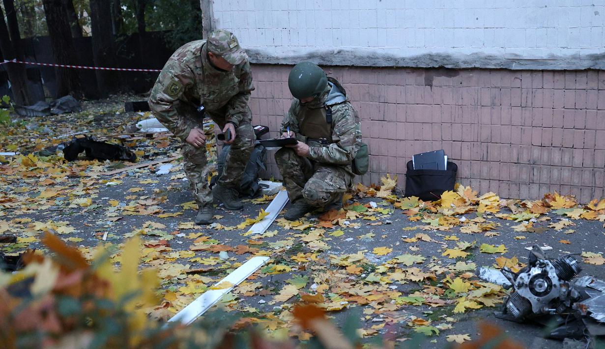 Drone Rusia Hantam Apartemen di Kyiv, Sembilan Orang Terluka