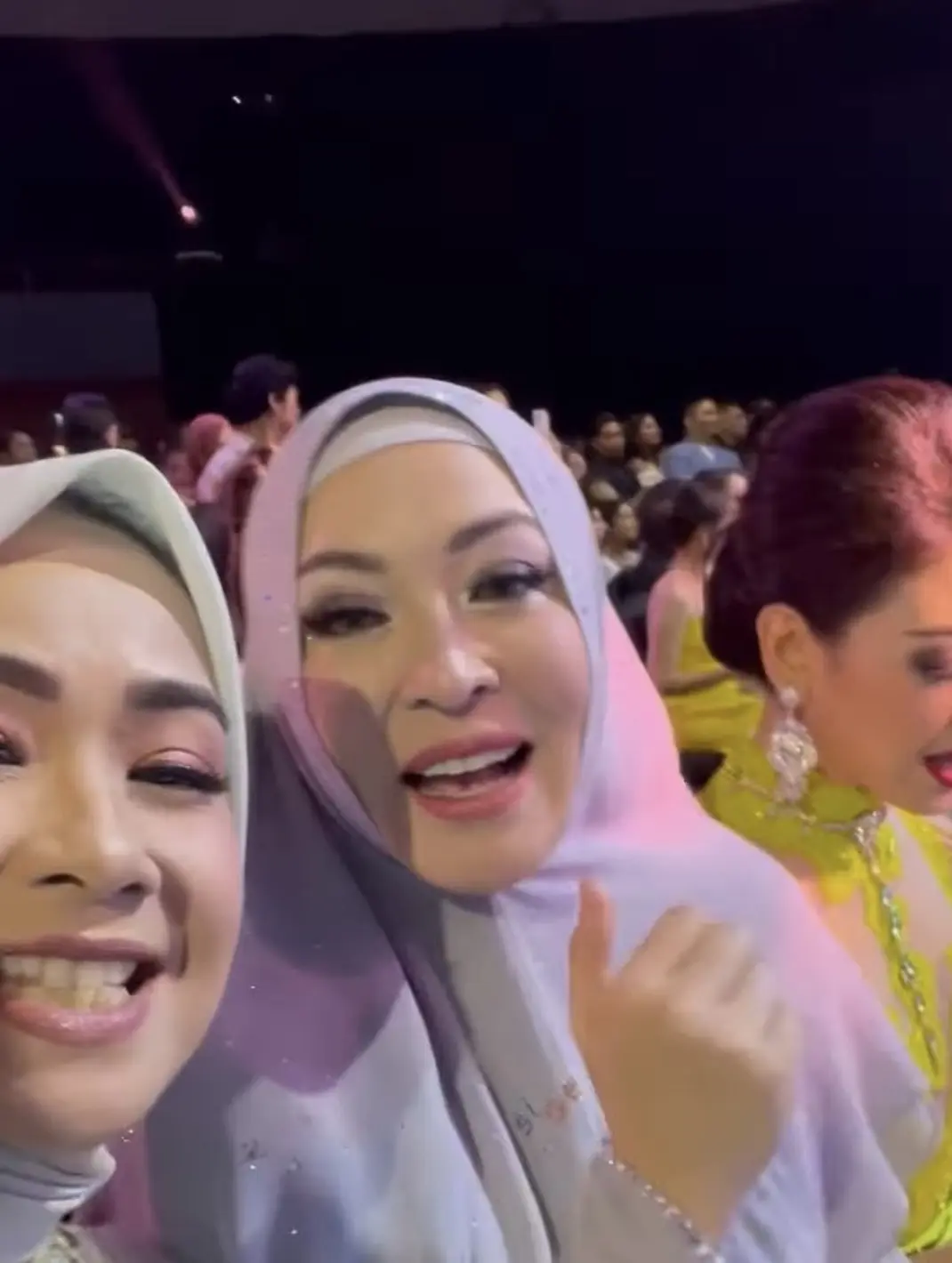 6 Pesona Indira Soediro Puteri Indonesia Pertama Tahun 1992 Dibalut ...