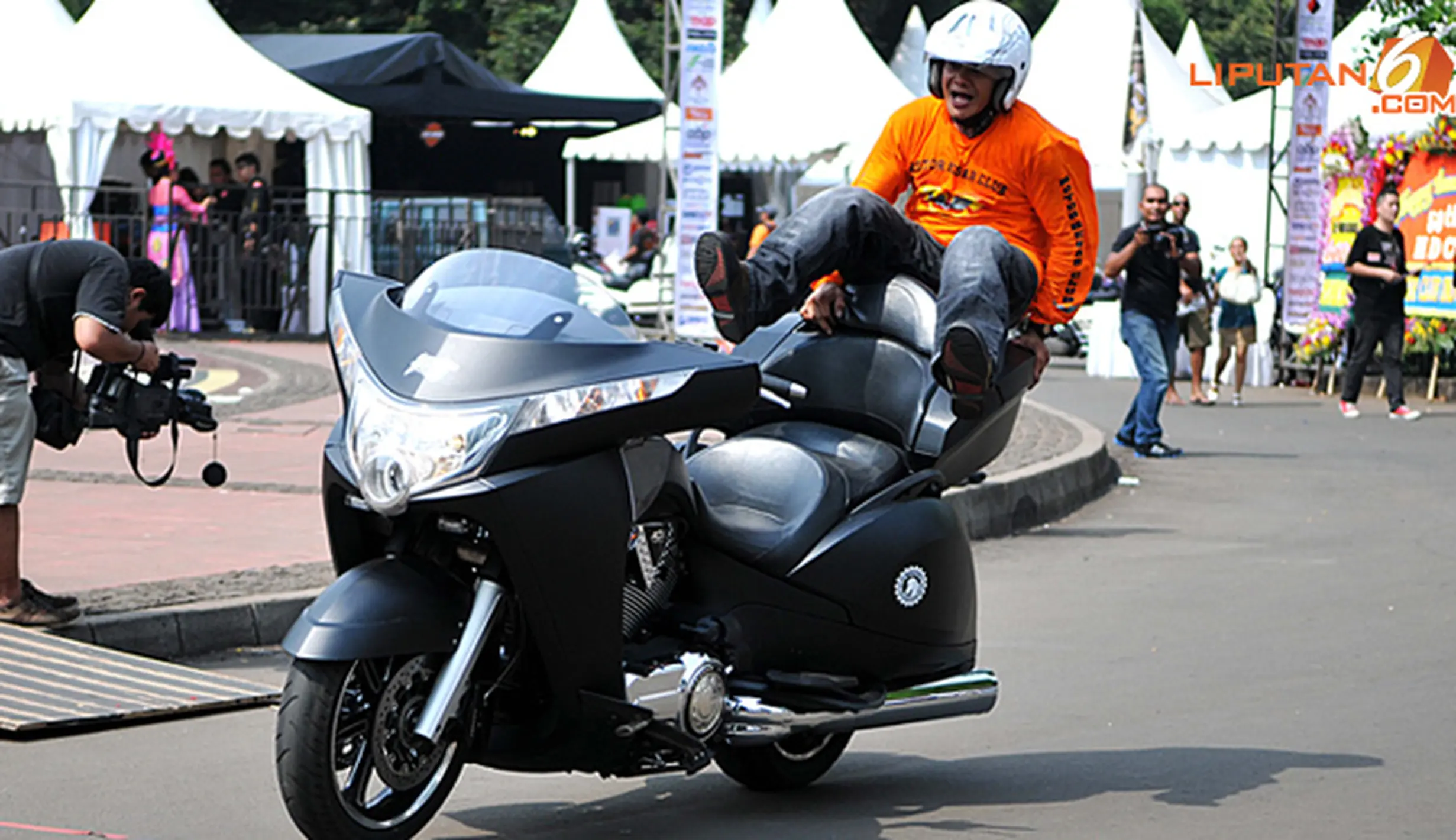 Kontes Ketangkasan Naik Motor Gede, Seru! - Foto Liputan6.com