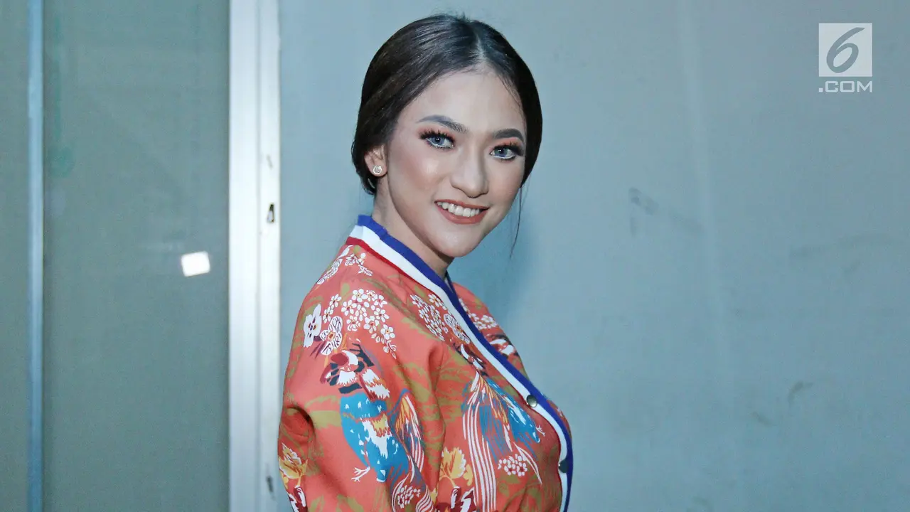 Lama Tak Muncul, Amel Alvi Kini Berganti Nama - ShowBiz Liputan6.com