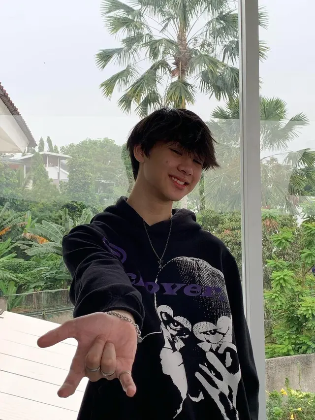 6 Potret Philipus Royce, Adik Gabriel Prince yang Viral Usai Beri ...