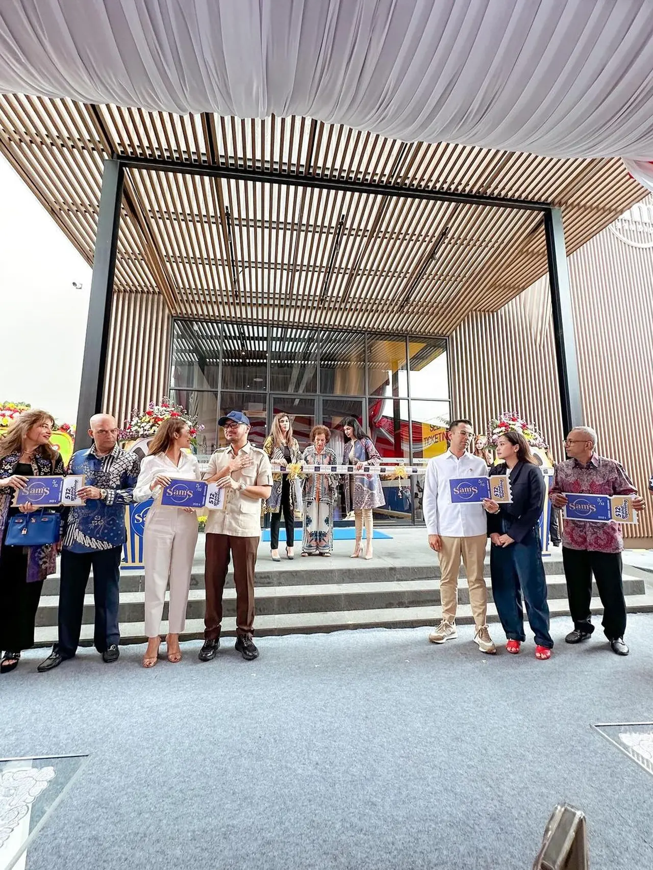 6 Potret Raffi Ahmad Resmikan Bioskop Sam’s Studios, Sorot Komitmen Hanya Putar Film Indonesia ...