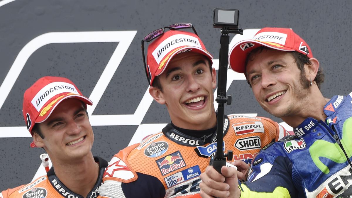 5 Wags Hot yang Bakal Meramaikan MotoGP Valencia - Bola Liputan6.com