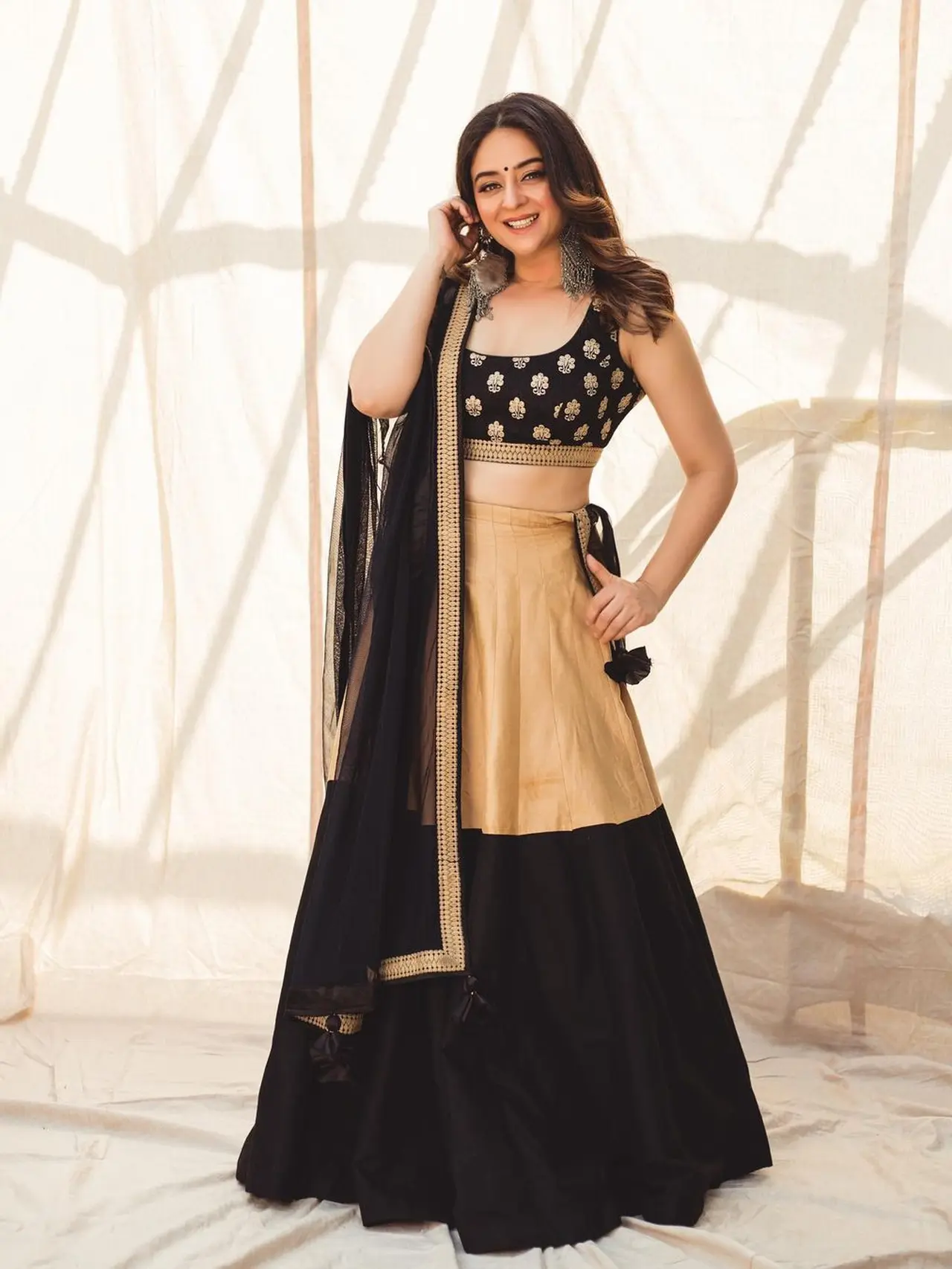 Ingat Gadis Dekil di Serial India Nakusha? Ini 6 Potret Terbaru Mahhi Vij - Hot Liputan6.com