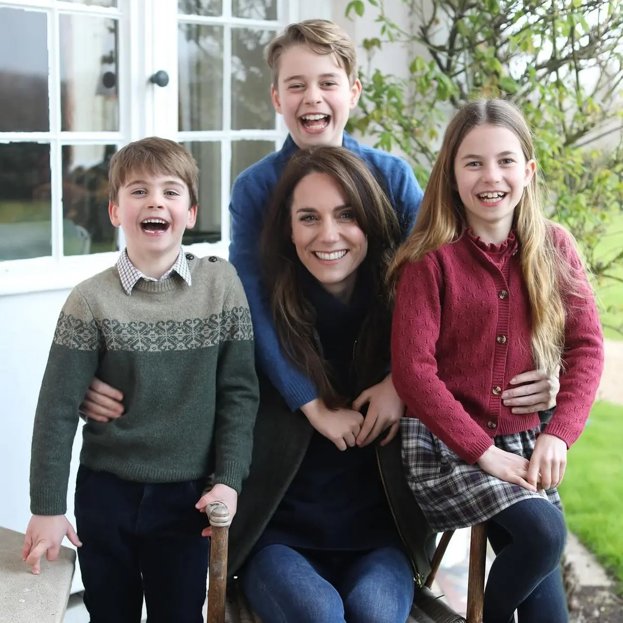 Kate Middleton Rilis Foto Terbaru di Hari Ibu, Buka Suara Pertama Kali ...